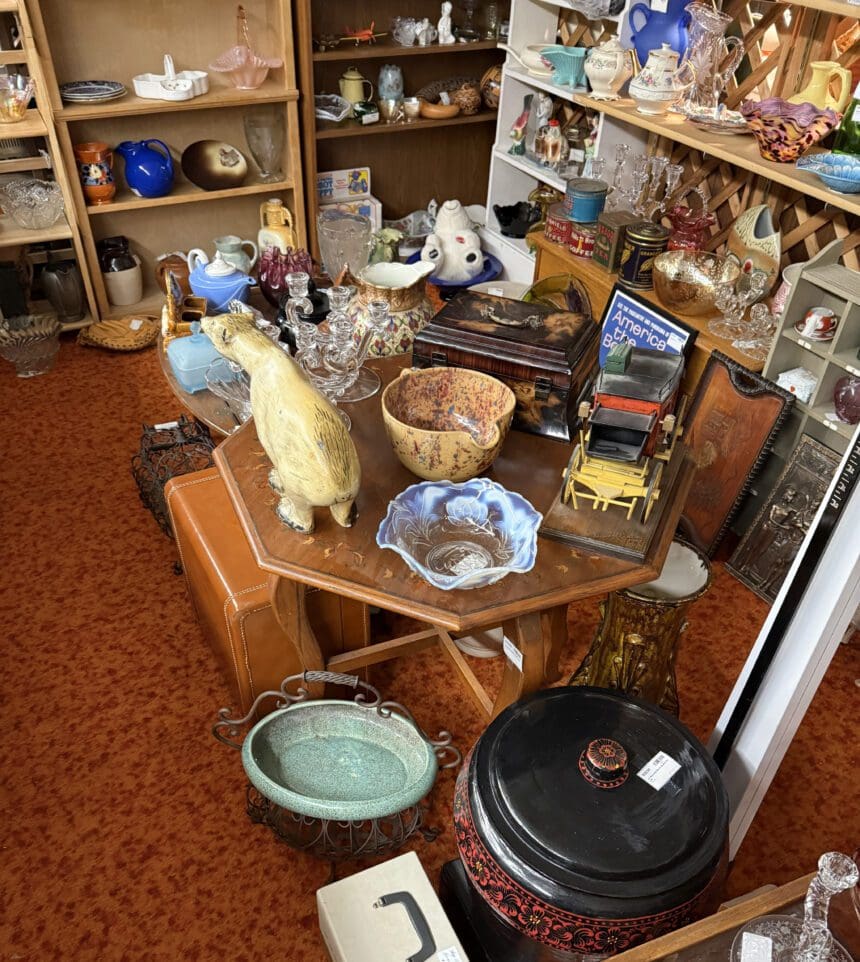 Pacific Antiques Mall - Antique House Decorative Accessories ...