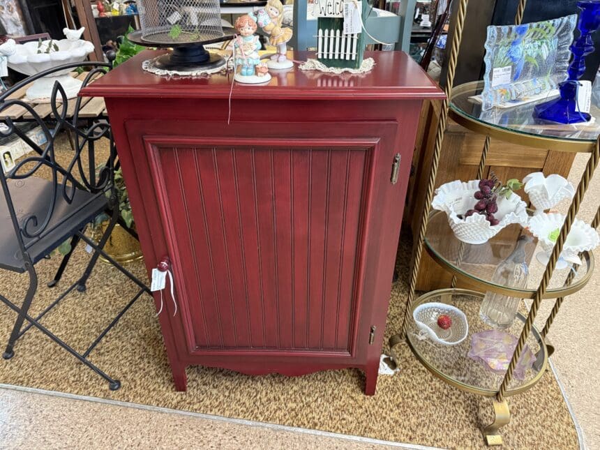 Shop 331 - Vintage, Antique Furniture Decor - Pacific Antiques Mall