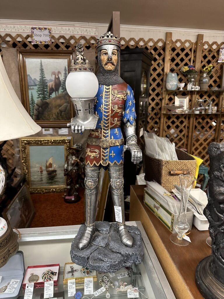 Image Gallery - Pacific Antiques Mall